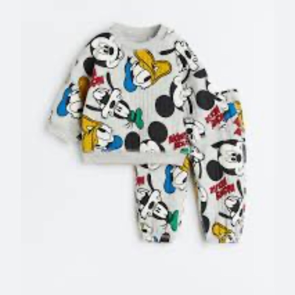 Disney | Matching Sets | Mickey Mouse Gray Sweatshirt And Pants Set ...